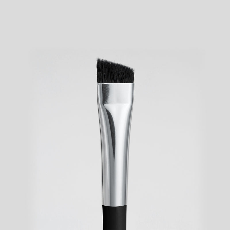 The Arc Brush | Eye Liner Brush| Eye Shadow Brush | Woosh Beauty